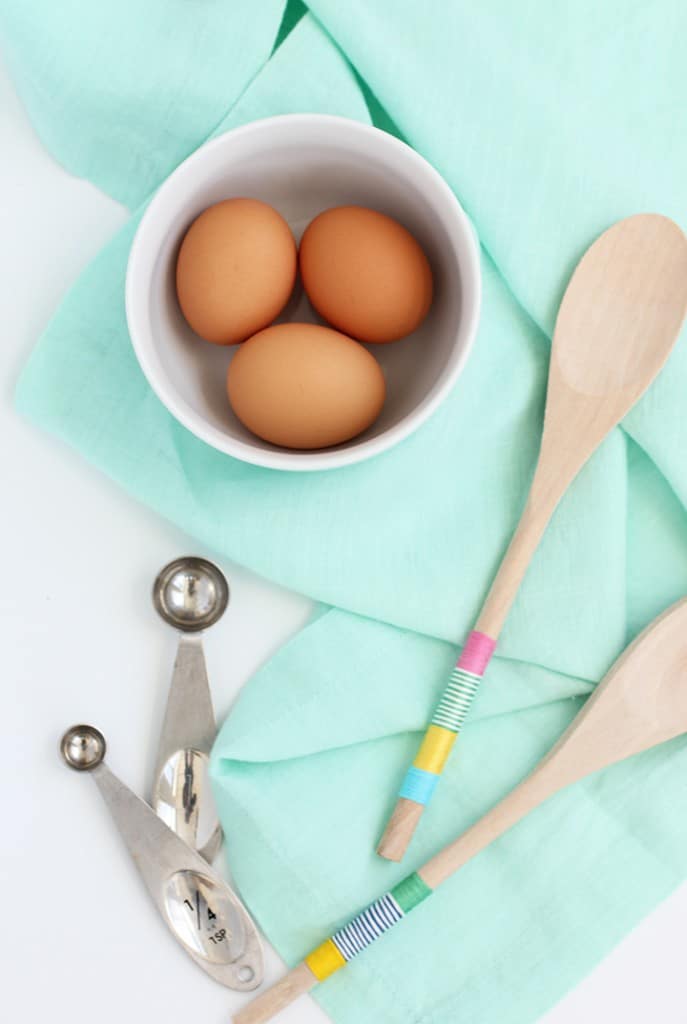 DIY Wrapped Wooden Spoons - Alice and Lois