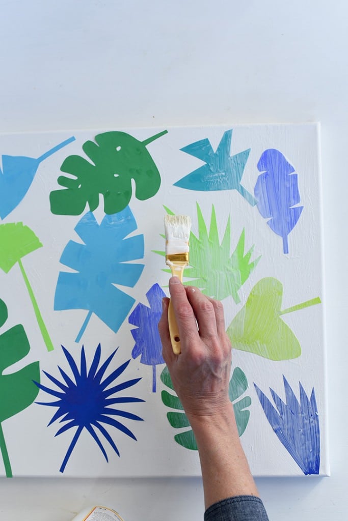 DIY Collaborative Wall Art - Alice and Lois